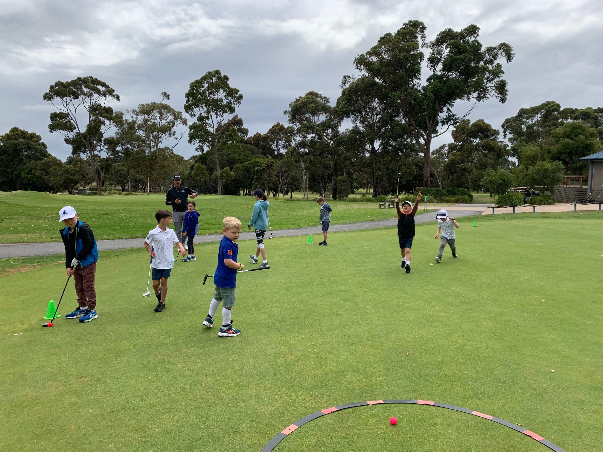 JUNIOR LESSONS - Centenary Park Golf